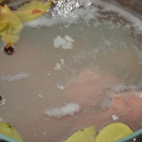 Ozory wieprzowe w sosie chrzanowo-jajecznym - DoradcaSmaku.pl