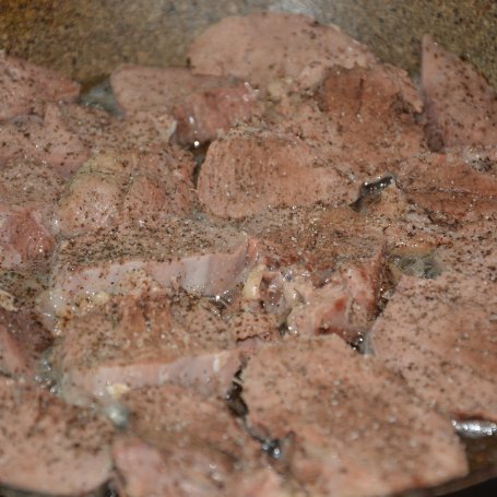 Ozory wieprzowe w sosie chrzanowo-jajecznym - DoradcaSmaku.pl