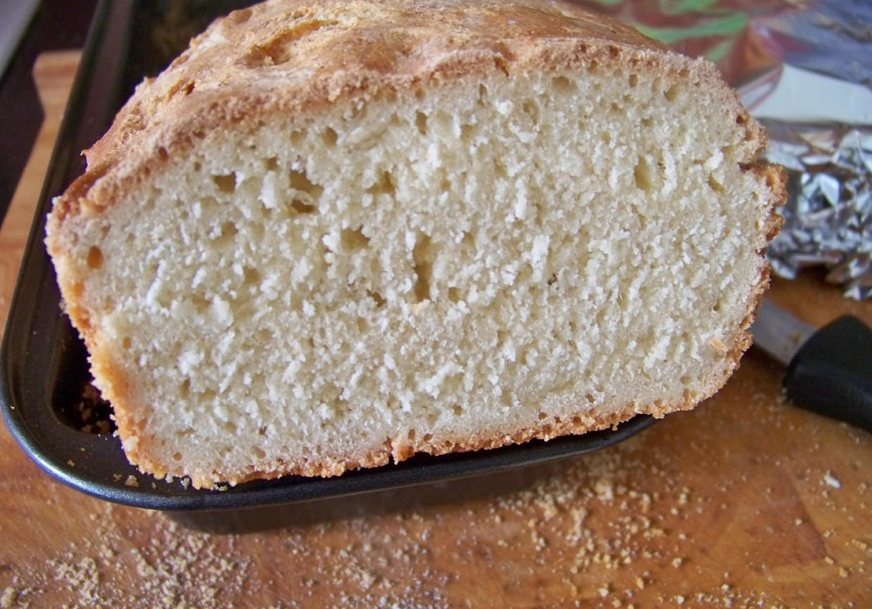 bardzo prosty chleb - DoradcaSmaku.pl