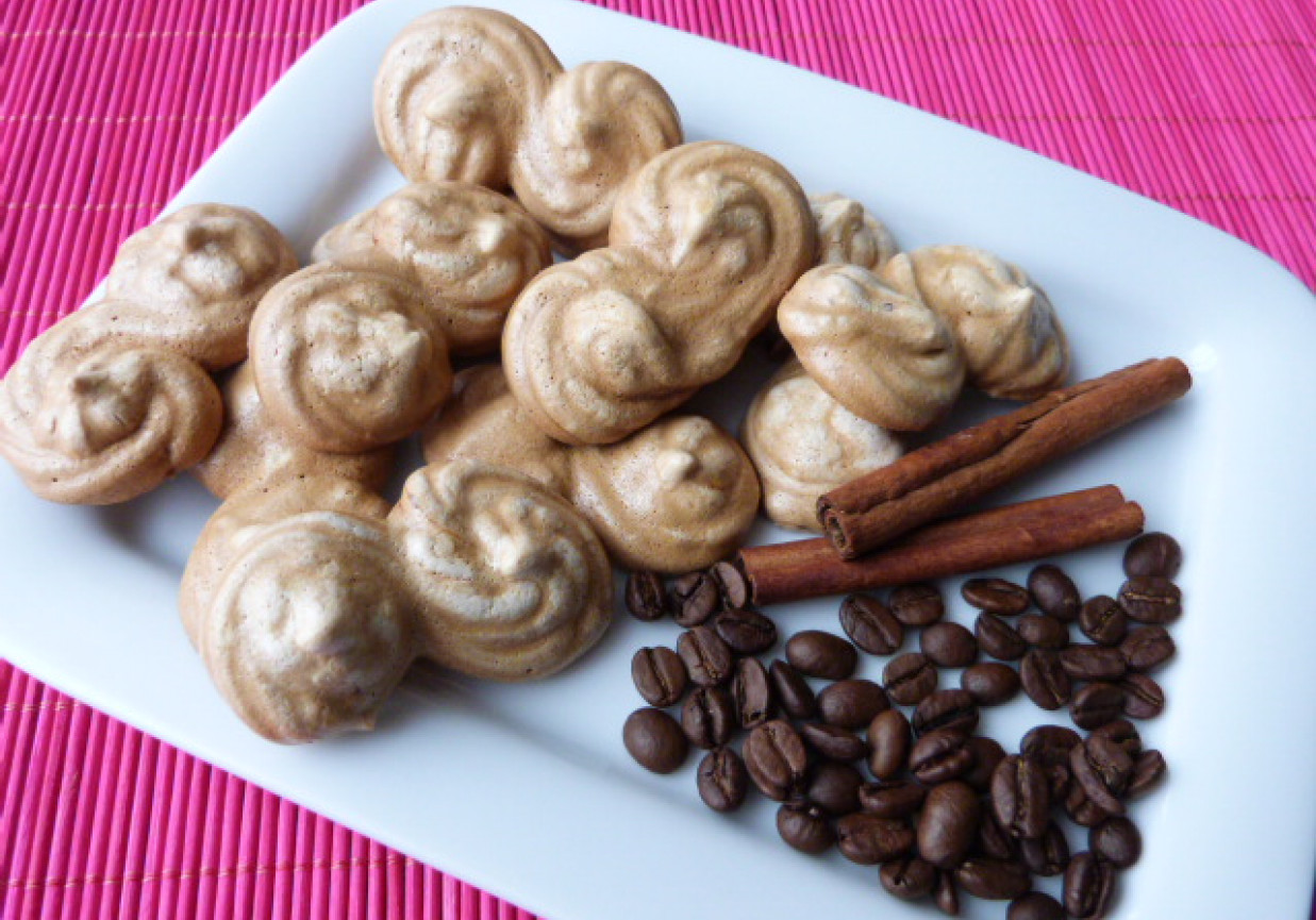 Bezy cynamonowo-kawowe - DoradcaSmaku.pl