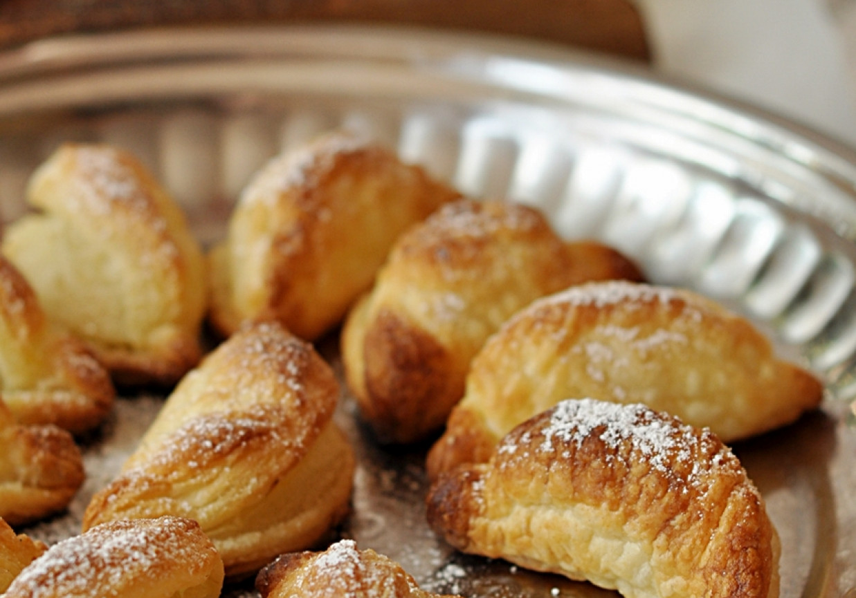 Całuski z ciasta francuskiego - DoradcaSmaku.pl