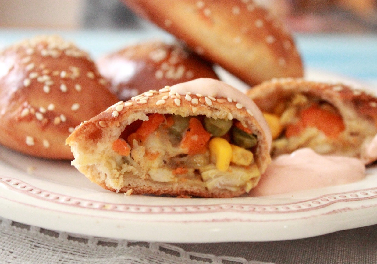 Calzone w wersji mini - DoradcaSmaku.pl