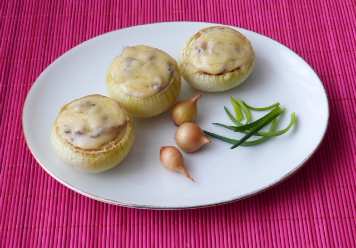 Cebula nadziewana - DoradcaSmaku.pl