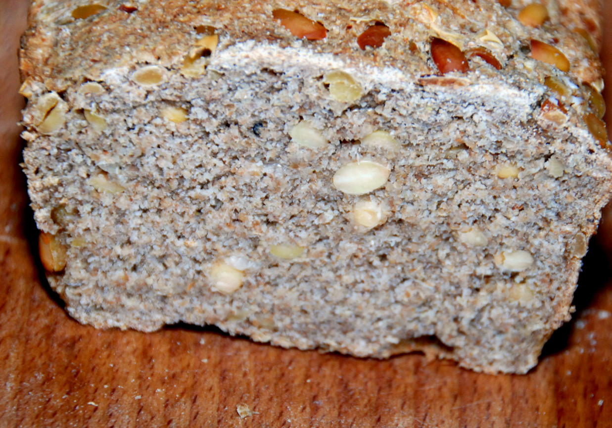 Chleb razowy z ziarnami soi - DoradcaSmaku.pl