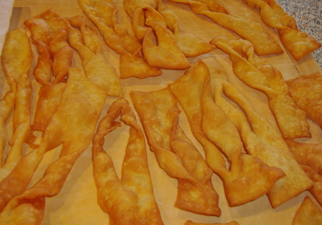 Chrupiący chrust - DoradcaSmaku.pl