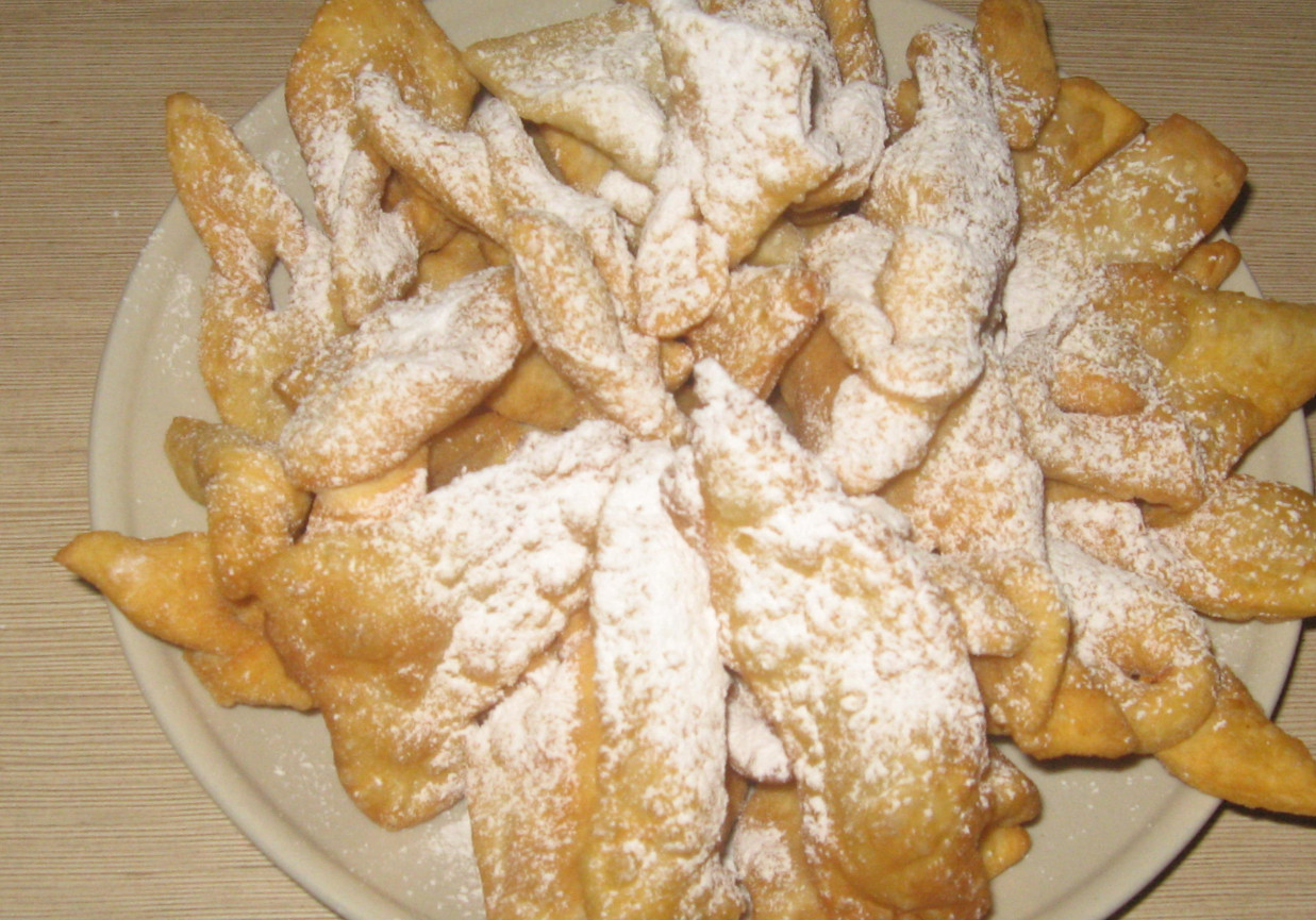 Chruściki - DoradcaSmaku.pl