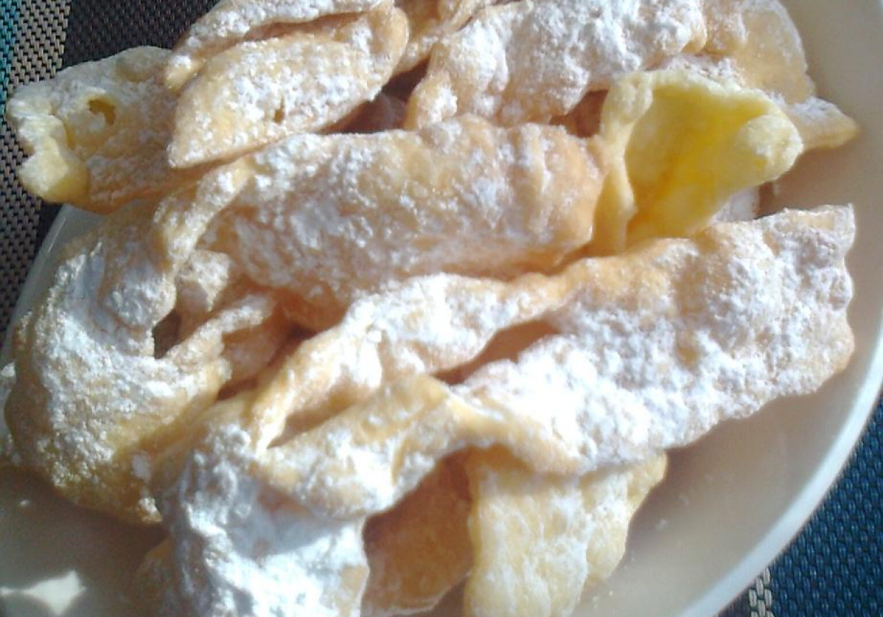 Chrust - faworki - DoradcaSmaku.pl