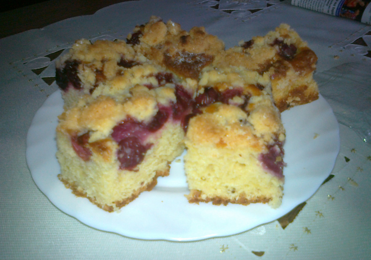 ciato kruche z czereśniami - DoradcaSmaku.pl