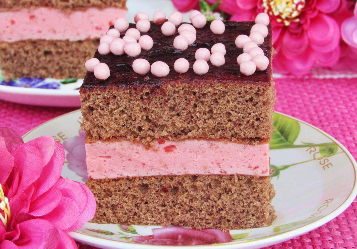 Cynamonowiec z pianką truskawkową - DoradcaSmaku.pl