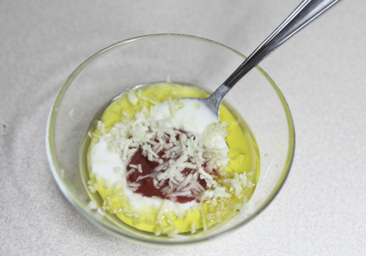 CZosnkowy sos kebab - DoradcaSmaku.pl