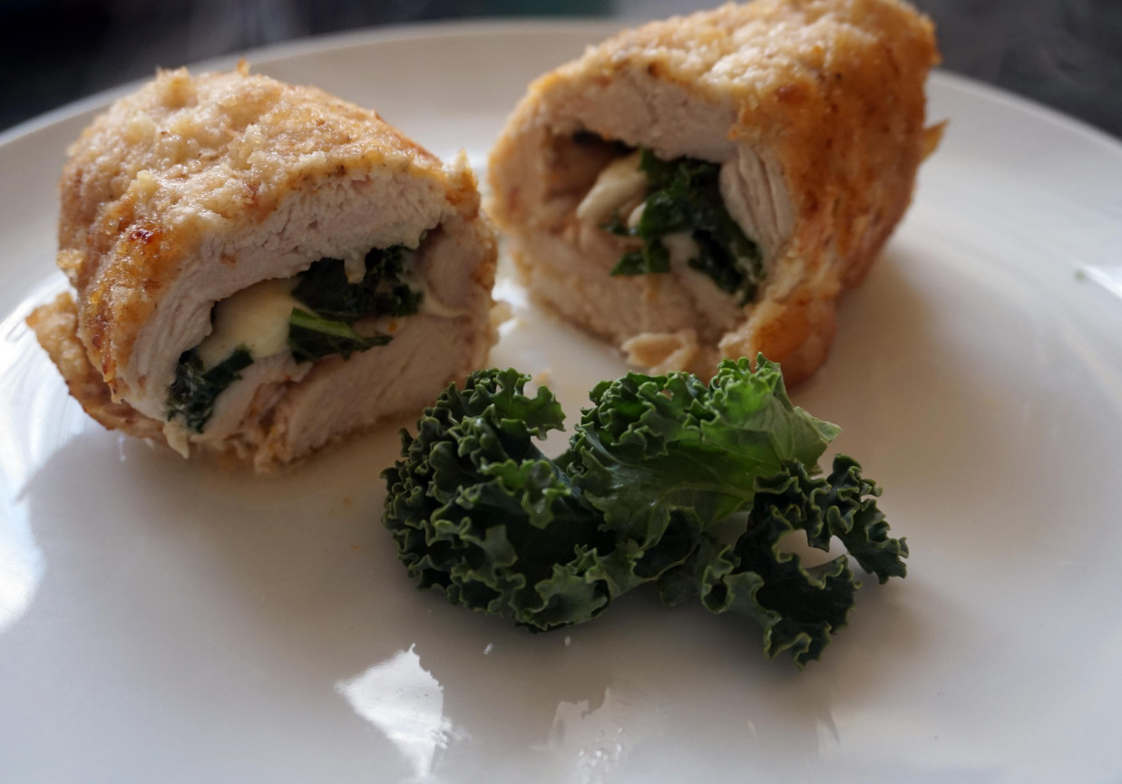 Devolay z jarmużem i mozarellą - DoradcaSmaku.pl