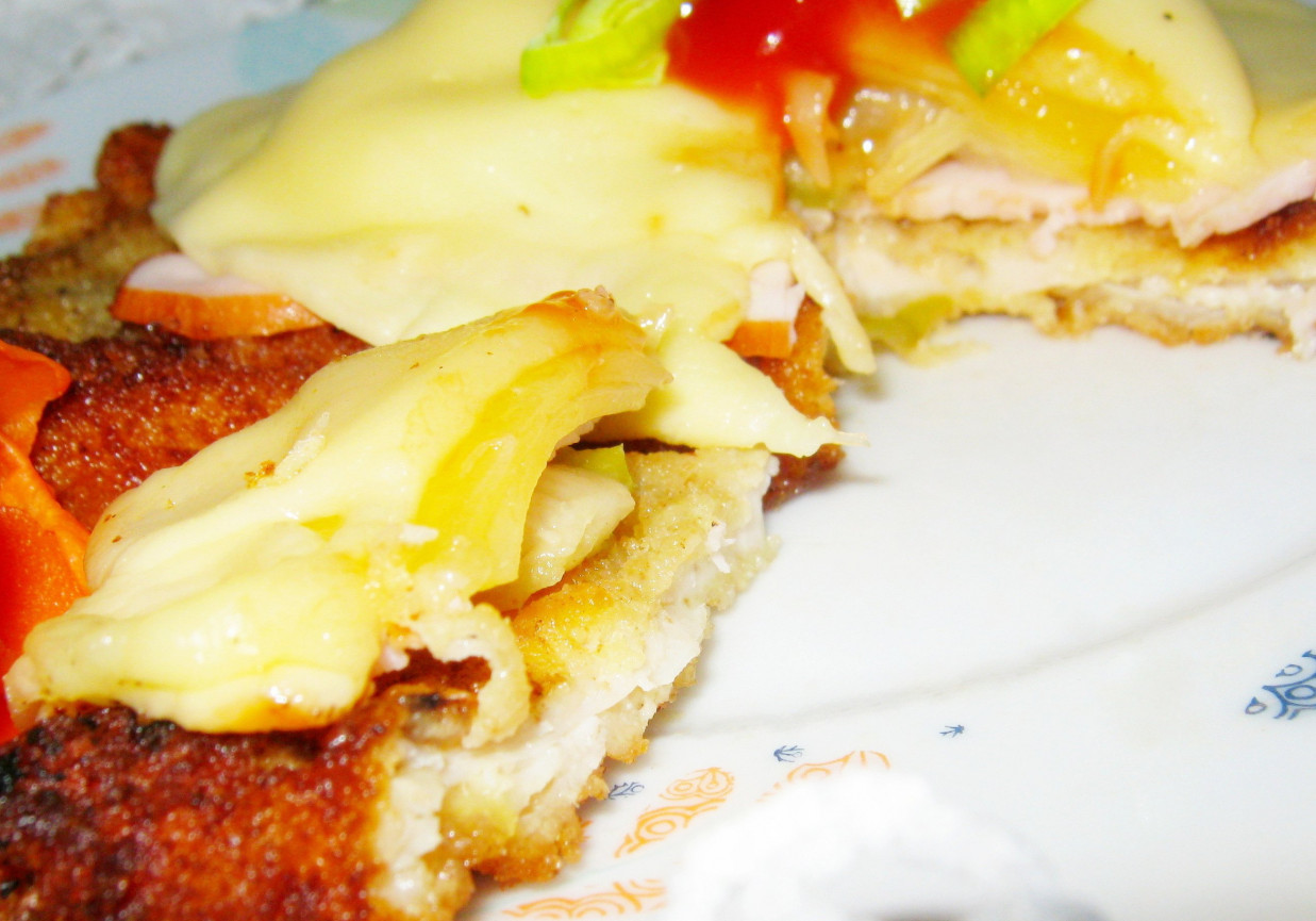 Drobiowy kotlet z dodatkami - DoradcaSmaku.pl