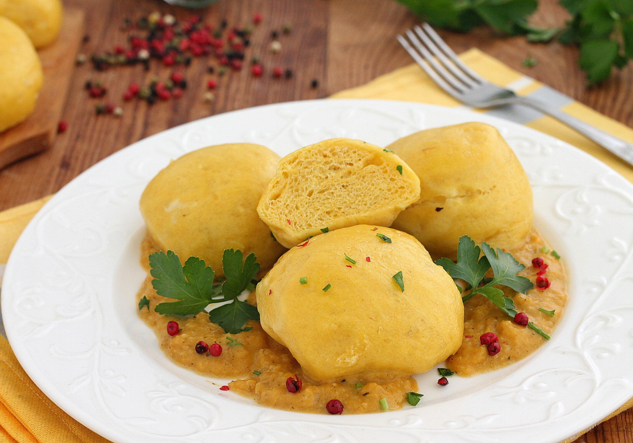 Dyniowe pyzy z sosem - DoradcaSmaku.pl