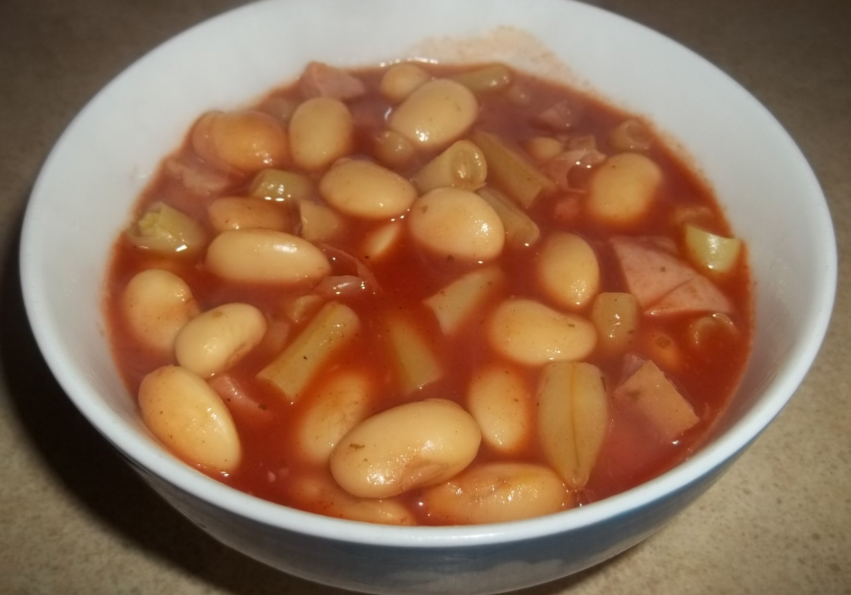 Fasolka po bretońsku z fasolką szparagową - DoradcaSmaku.pl