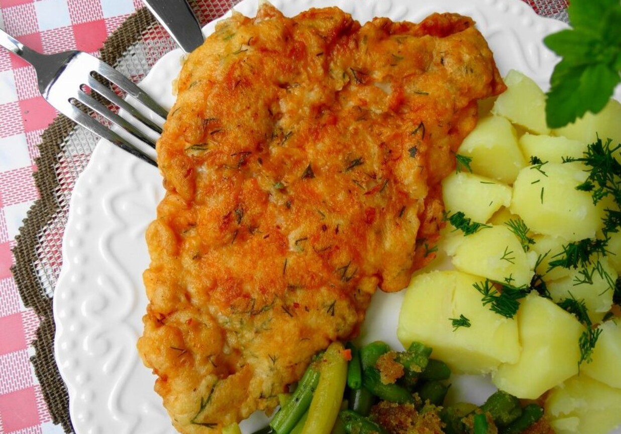 Filet z kurczaka w cieście naleśnikowo–czosnkowym - DoradcaSmaku.pl
