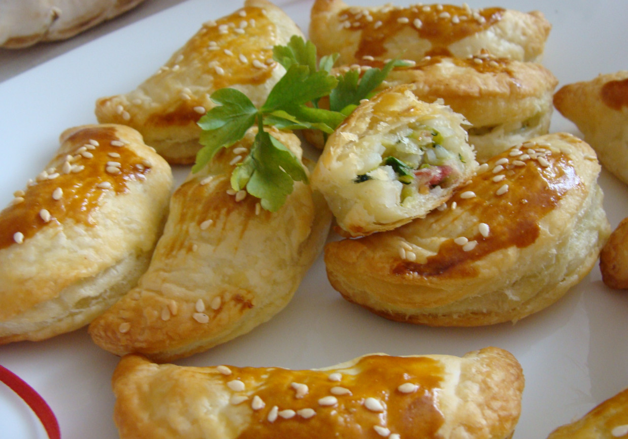 Francuskie pierożki z lekkim farszem - DoradcaSmaku.pl Francuskie pierożki z lekkim farszem - DoradcaSmaku.pl