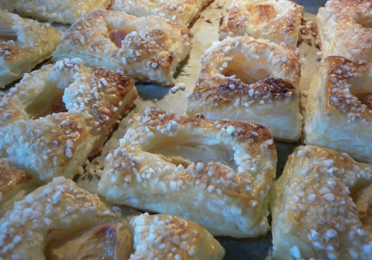 Francuskie z jabłkiem pod perlistym cukrem. - DoradcaSmaku.pl