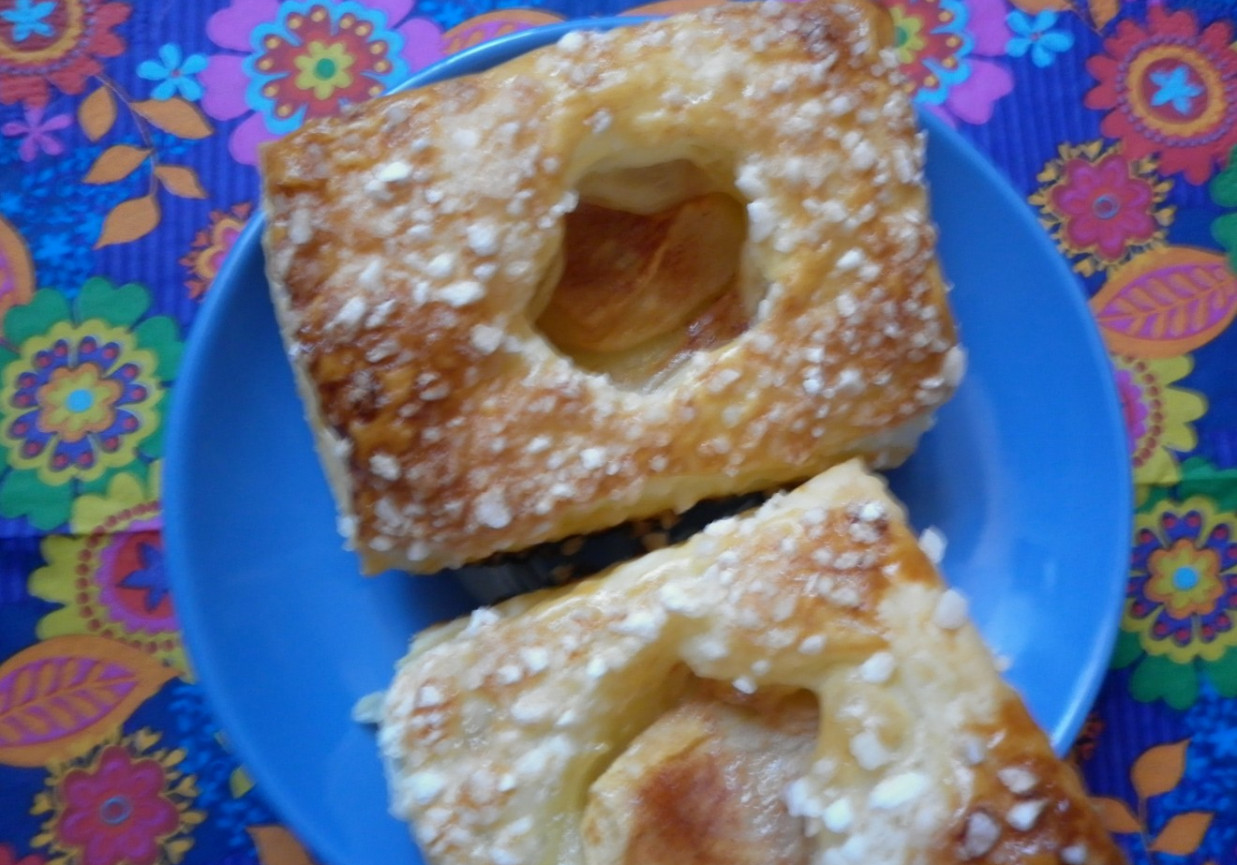 Francuskie z jabłkiem pod perlistym cukrem. - DoradcaSmaku.pl