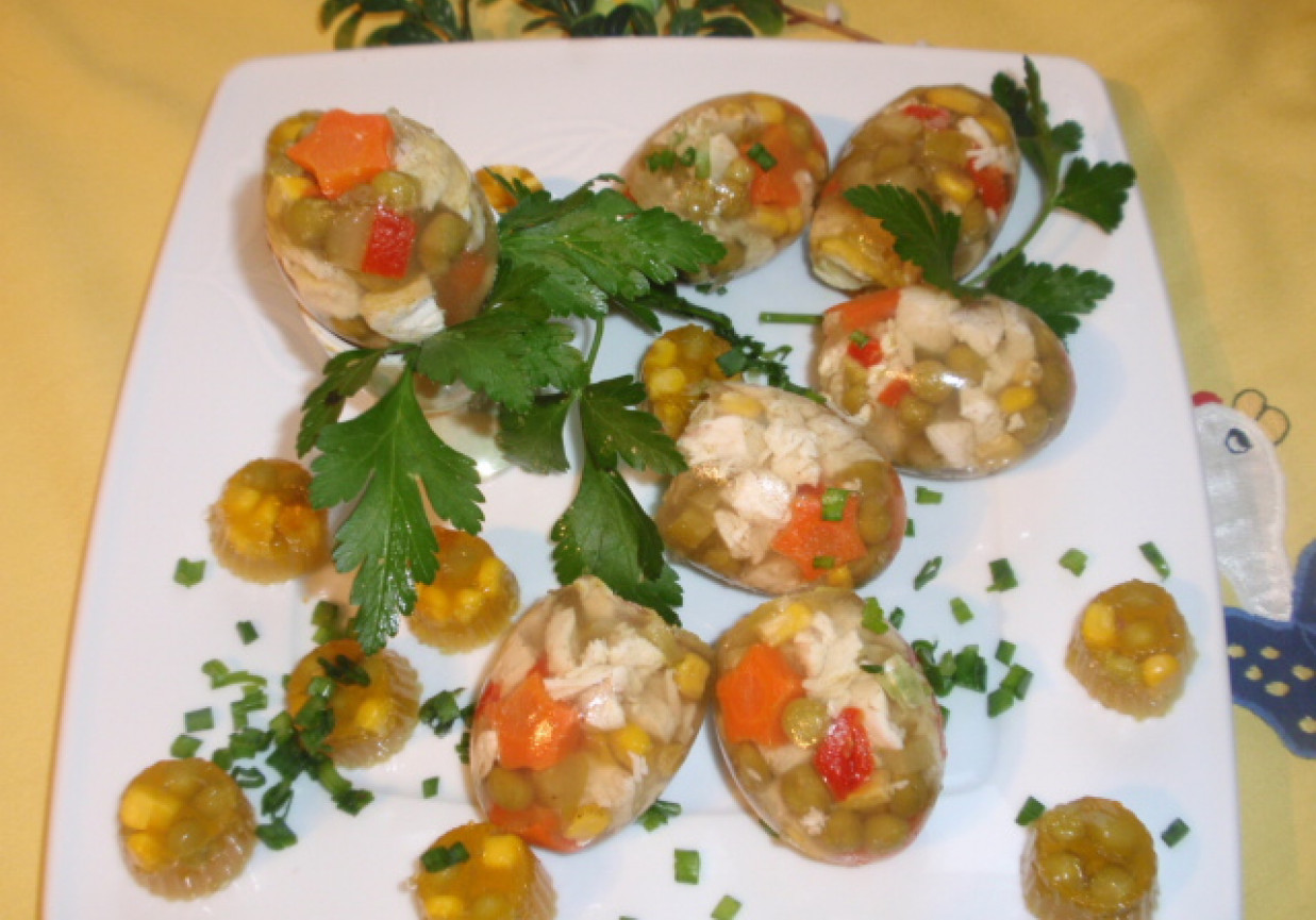 GALARETA Z KURY W KSZTAŁCIE JAJKA - DoradcaSmaku.pl