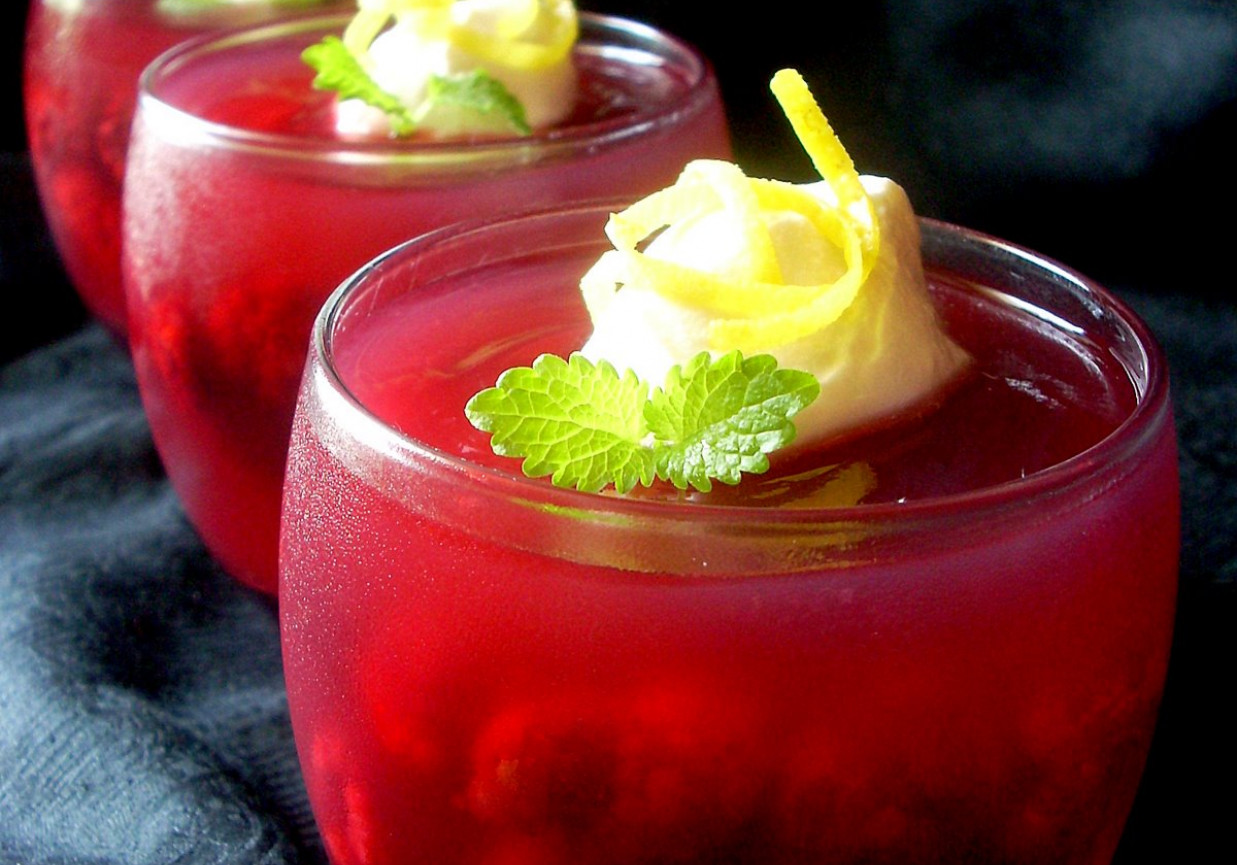 Galaretka malinowa z agar - agar - DoradcaSmaku.pl