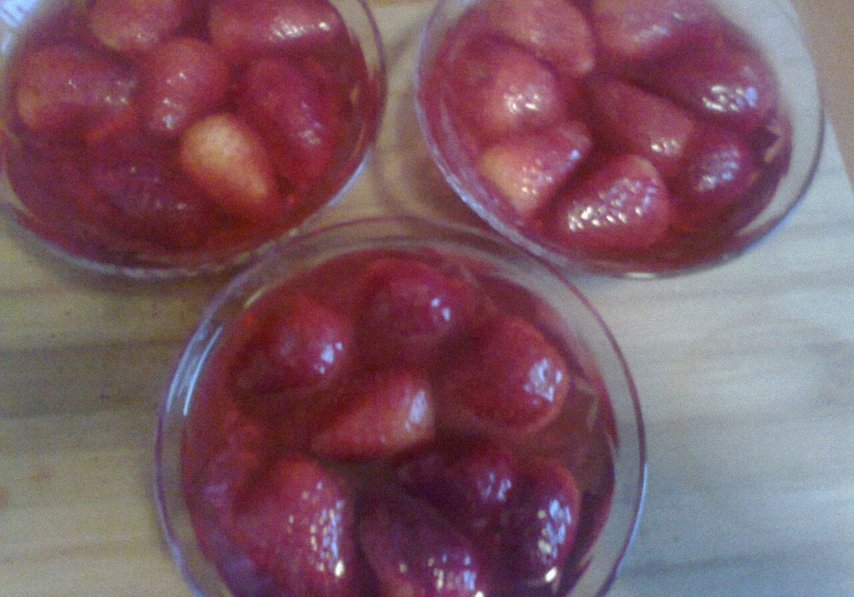 galaretka z truskawkami - DoradcaSmaku.pl