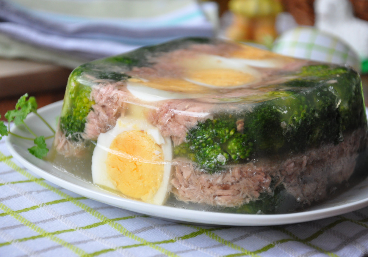 galaretka z tuńczykiem i jajkiem - DoradcaSmaku.pl