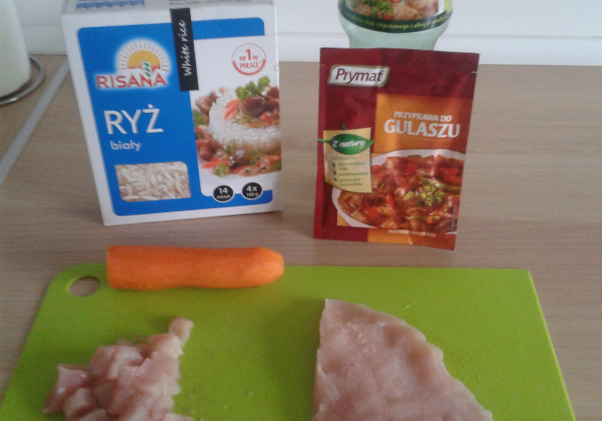 Gulasz drobiowy z ryżem - DoradcaSmaku.pl