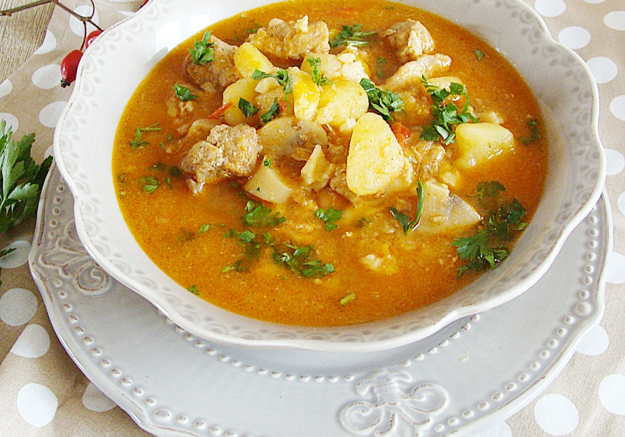 Gulasz pasterski - DoradcaSmaku.pl