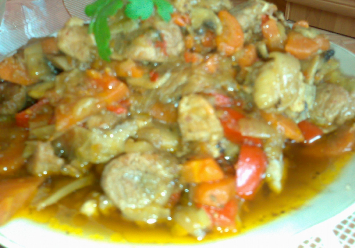 Gulasz z papryką i pieczarkami - DoradcaSmaku.pl