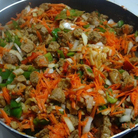 Gulasz z szynki z ryżem. - DoradcaSmaku.pl