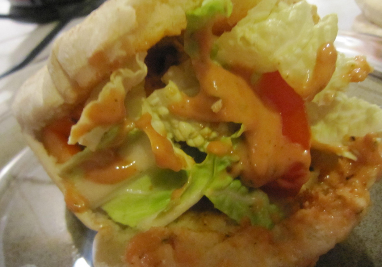 Gyros z sosem paprykowym - DoradcaSmaku.pl