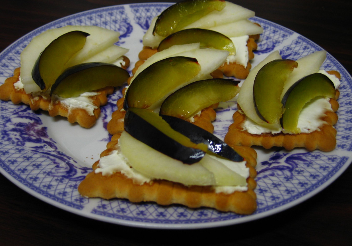 Herbatniki z serkiem i owocami - DoradcaSmaku.pl