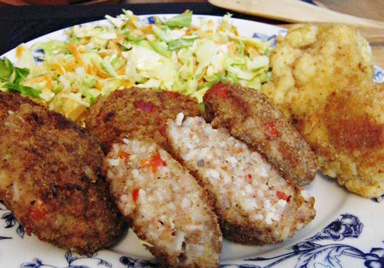 Indycze kotlety mielone z ryżem i papryką - DoradcaSmaku.pl