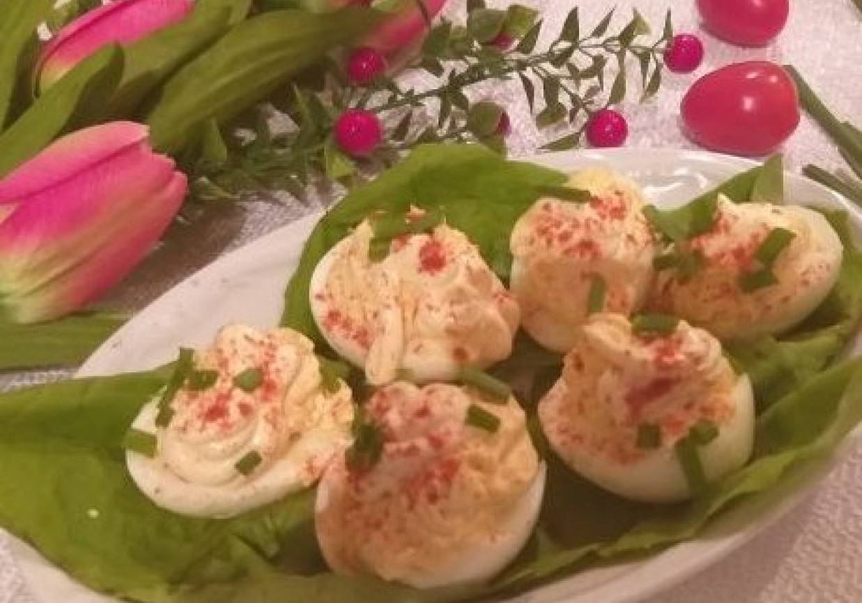 Jajka faszerowane nadzieniem serowym - DoradcaSmaku.pl