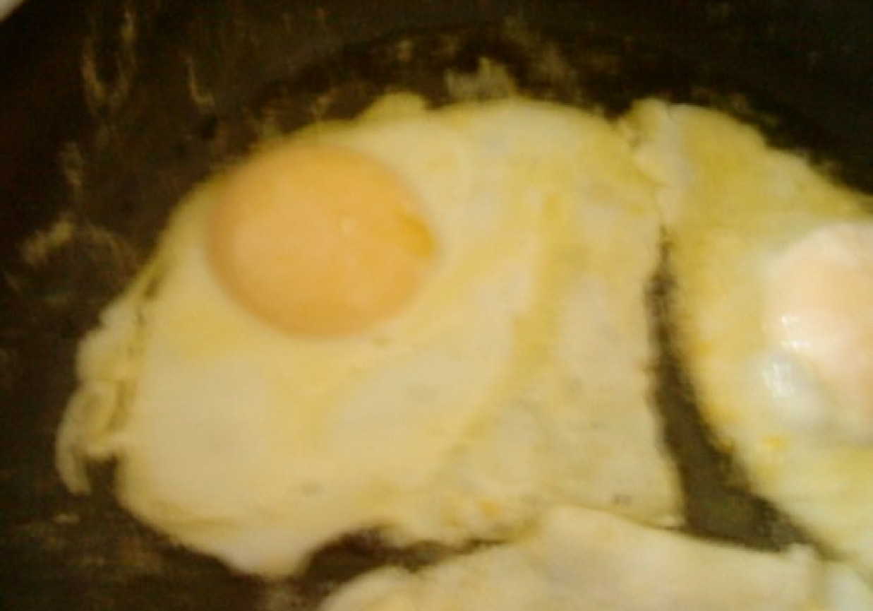 jajka sadzone - DoradcaSmaku.pl