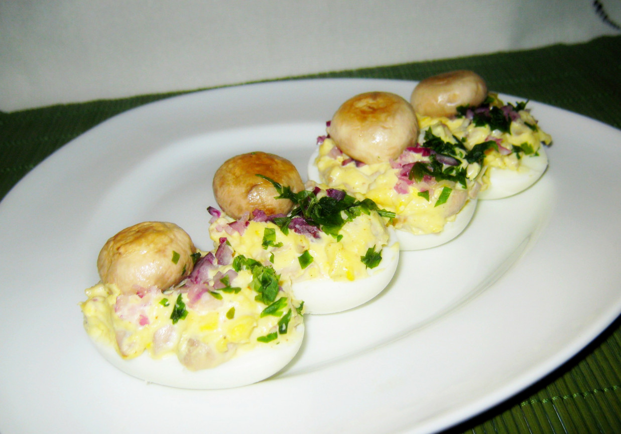 Jajka z pieczarkami - DoradcaSmaku.pl