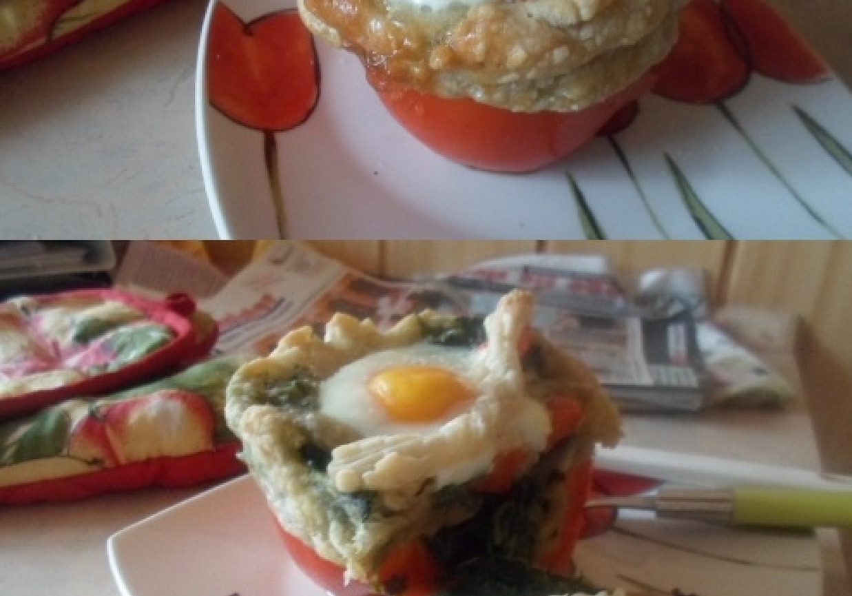 Jajko w koszulce na koszyczku z papryki otulonej jesiennym płaszczykiem;) - DoradcaSmaku.pl