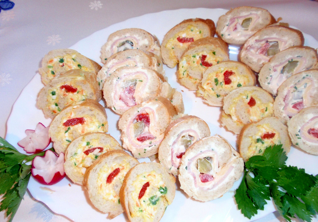 Kanapki z bagietki z pastą serowo jajeczną - DoradcaSmaku.pl