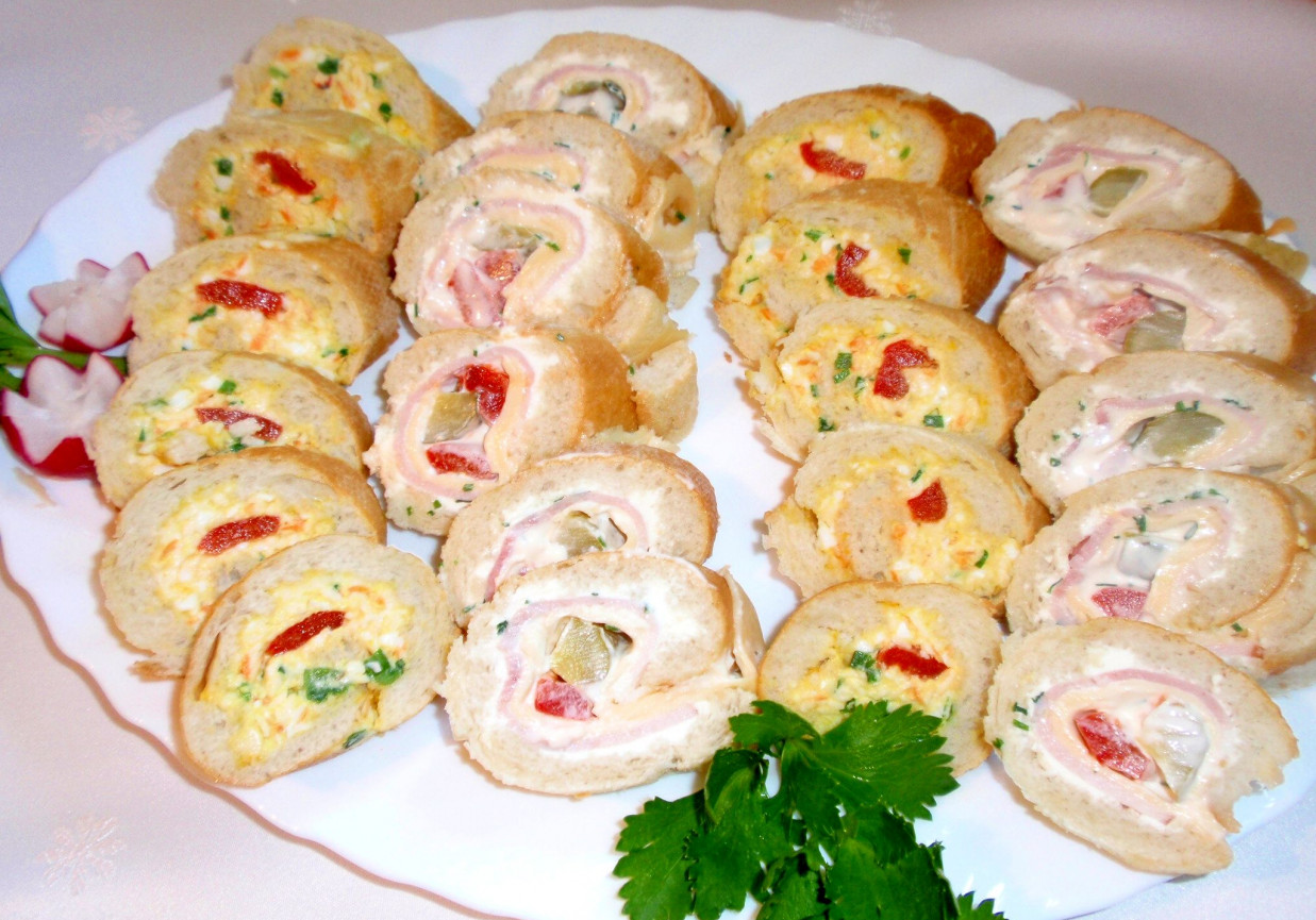 Kanapki z bagietki z pastą serowo jajeczną - DoradcaSmaku.pl