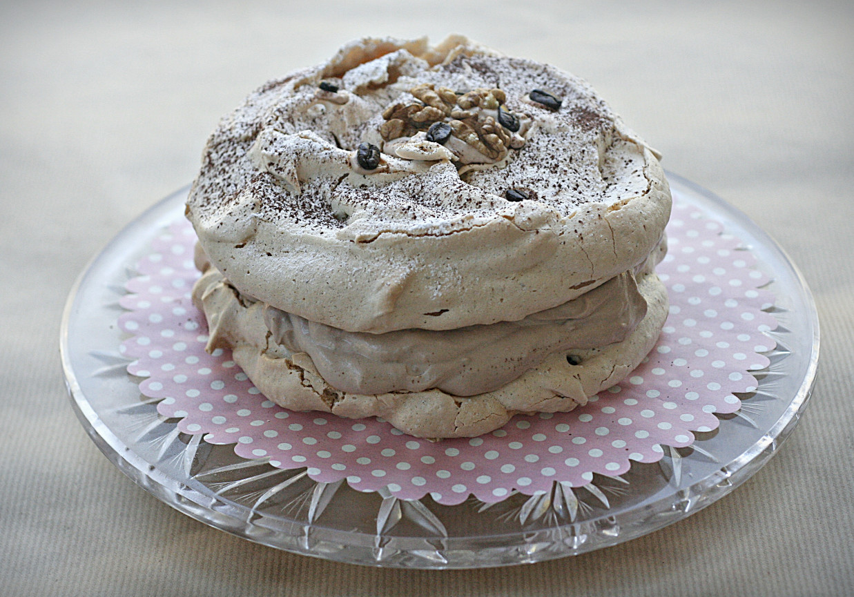 Kawowo orzechowy tort dacquoise - DoradcaSmaku.pl