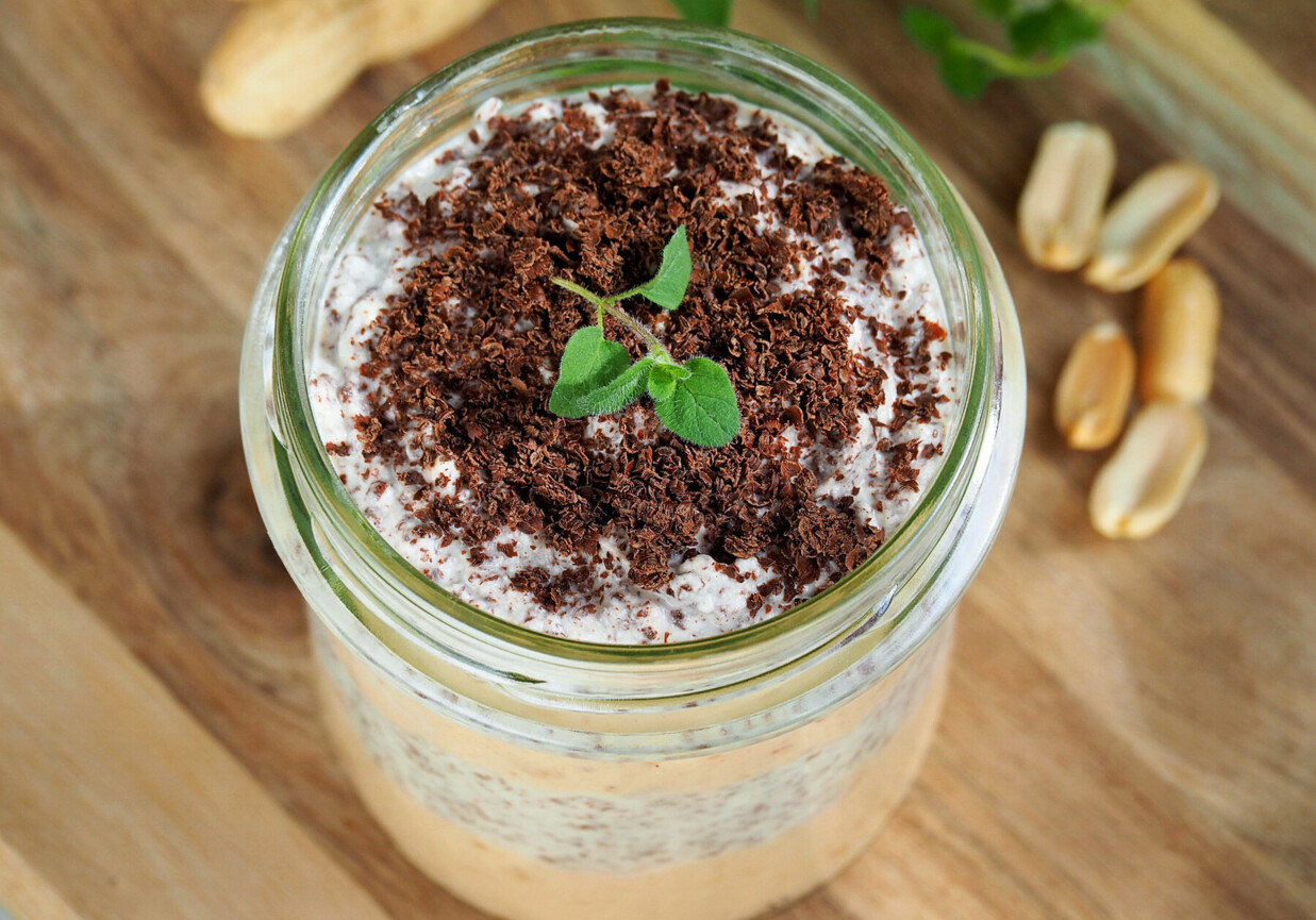 Keto deser stracciatella z orzechami - DoradcaSmaku.pl