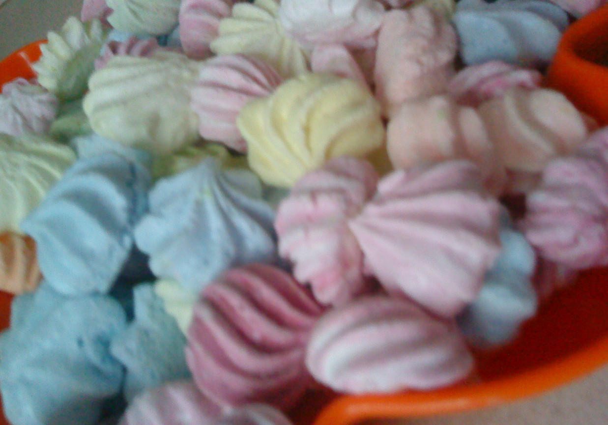 KOLOROWE BEZY DO DESERÓW - DoradcaSmaku.pl