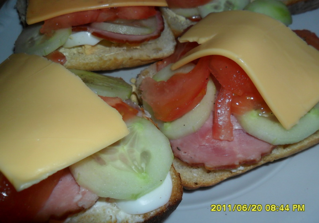 Kolorowe kanapki - pyszna kolacja - DoradcaSmaku.pl