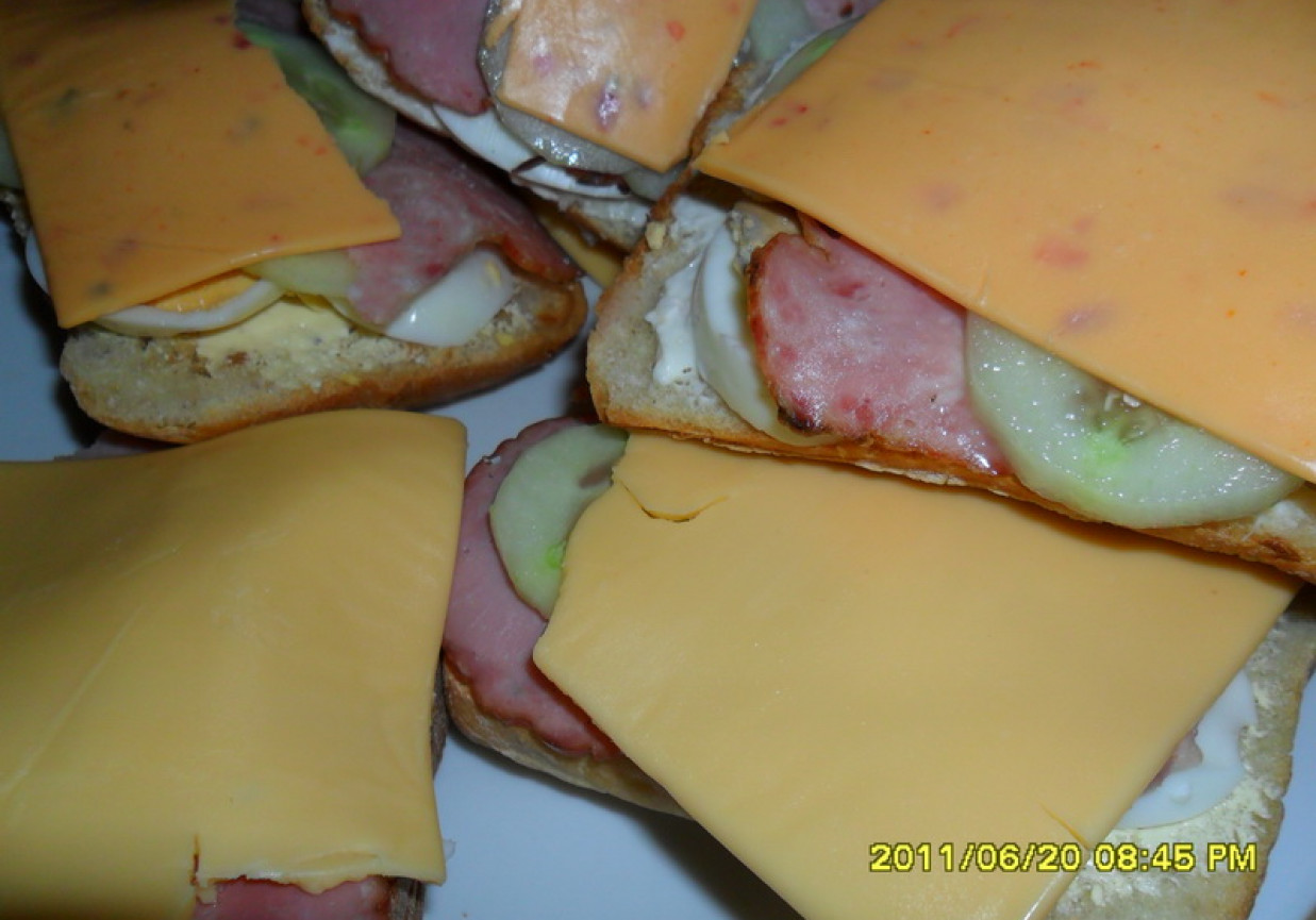 Kolorowe kanapki - pyszna kolacja - DoradcaSmaku.pl