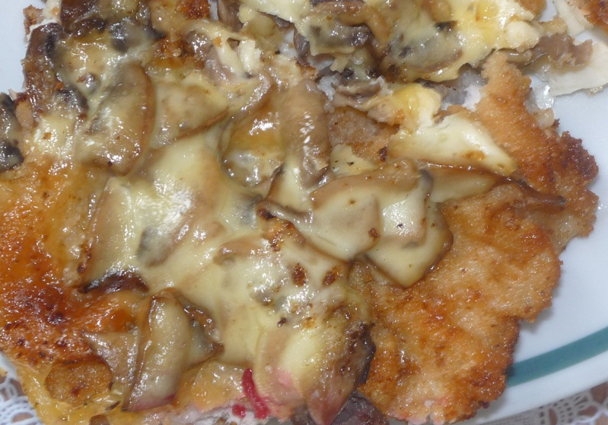 Kotlet z pieczarkami i serem żółtym - DoradcaSmaku.pl