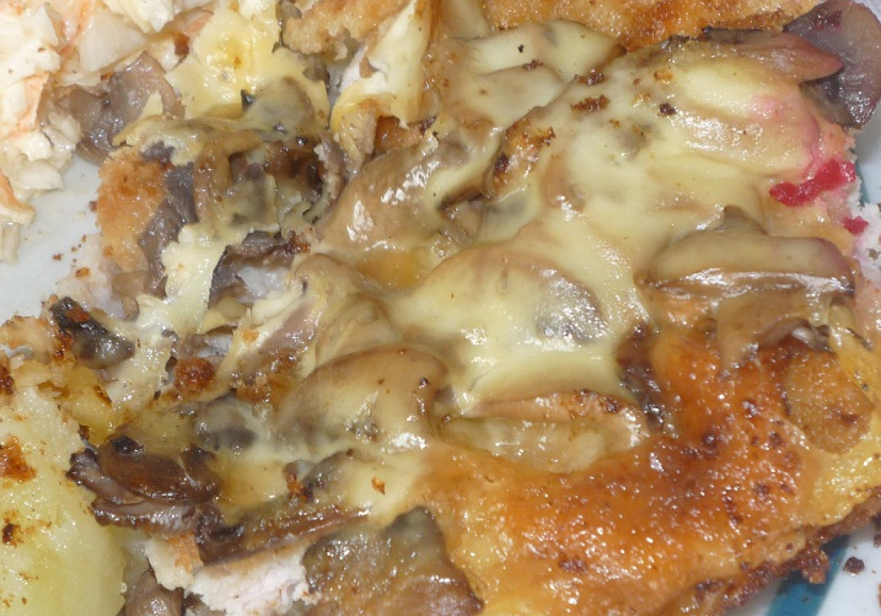 Kotlet z pieczarkami i serem żółtym - DoradcaSmaku.pl