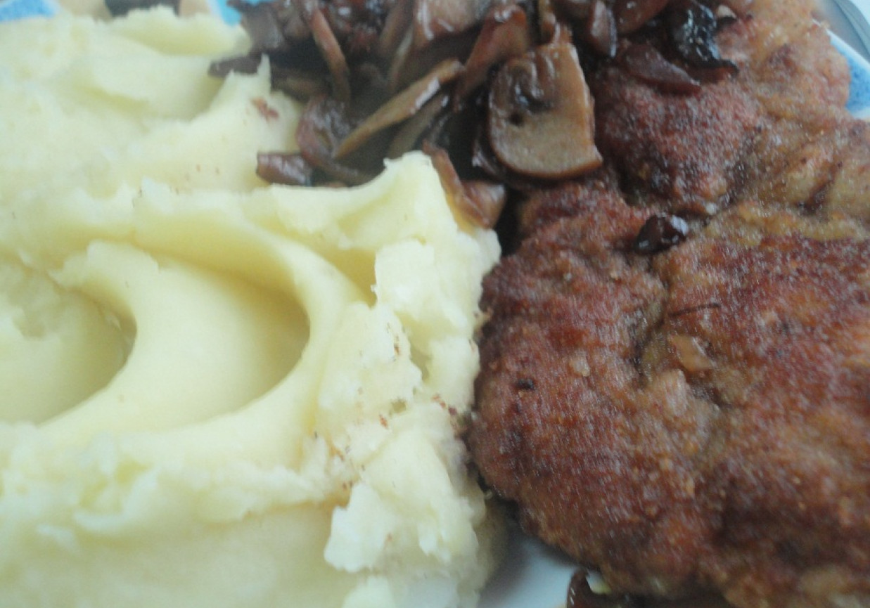 kotlet z pieczarkami - DoradcaSmaku.pl