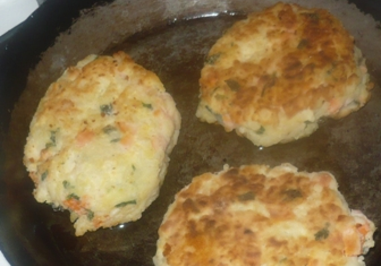 Kotlet ziemniaczany z dodatkiem - DoradcaSmaku.pl