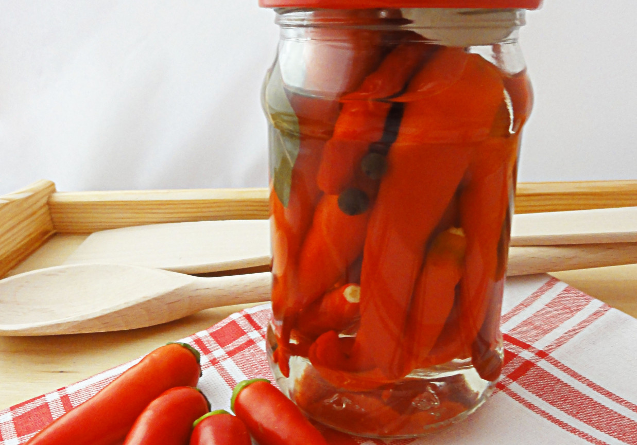 Marynowane papryczki chilli - DoradcaSmaku.pl