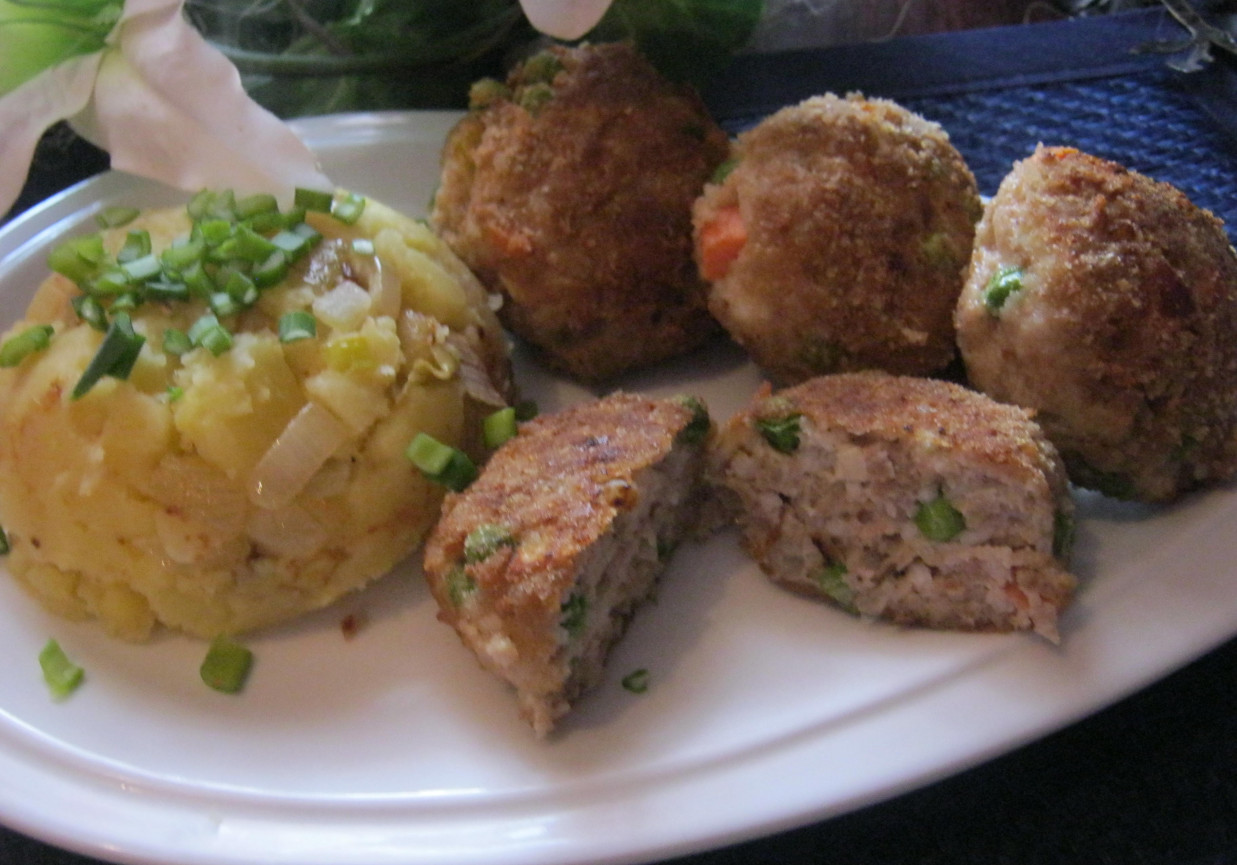 Mielone z ryżem, marchewką i groszkiem - DoradcaSmaku.pl